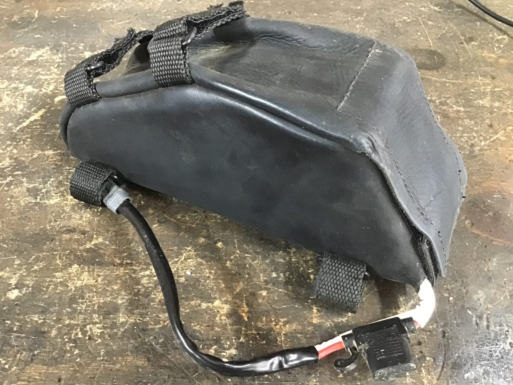36volt 20ahr 720whr custom battery & bag. | Venture Scooters
